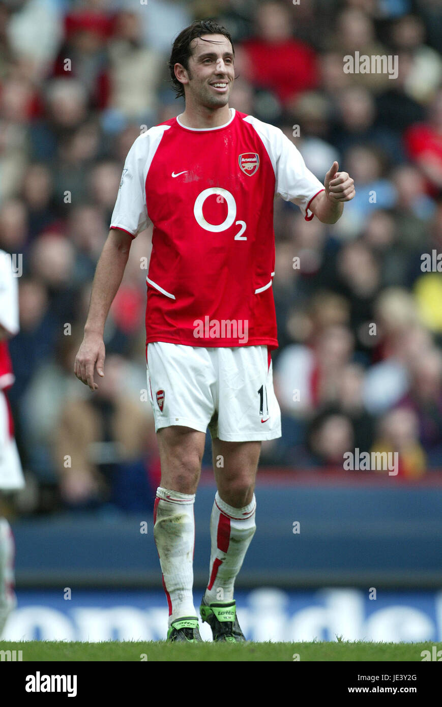 EDU ARSENAL FC VILLA PARK ASTON BIRMINGHAM ENGLAND 03 April 2004 Stock ...
