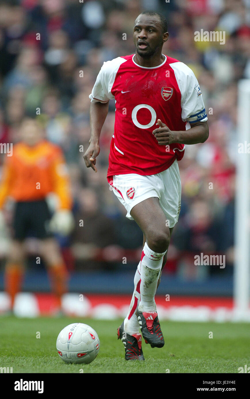 Patrick vieira 2004 fa cup final hi-res stock photography and images ...