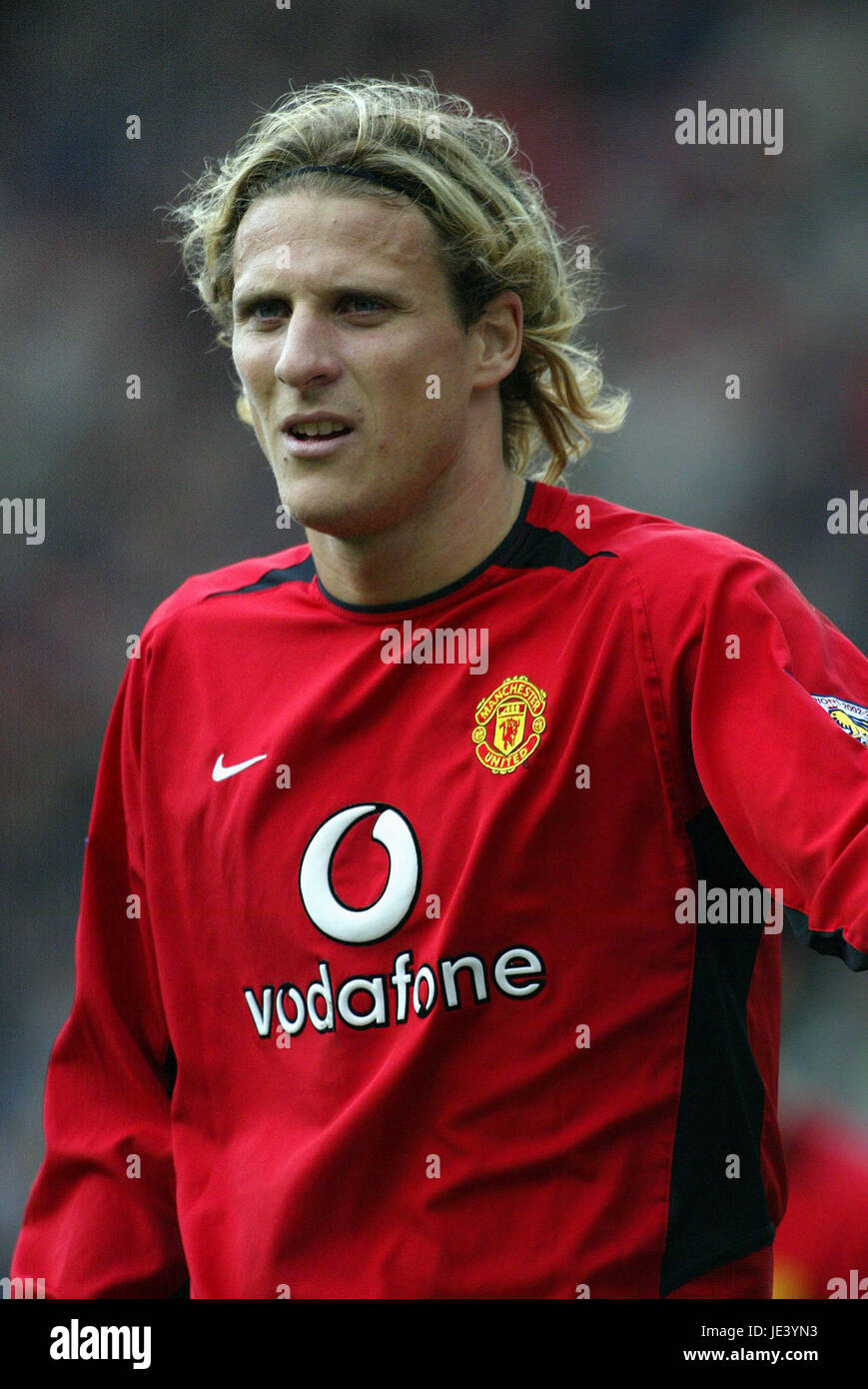 DIEGO FORLAN MANCHESTER UNITED FC OLD TRAFFORD MANCHESTER ENGLAND 20 ...