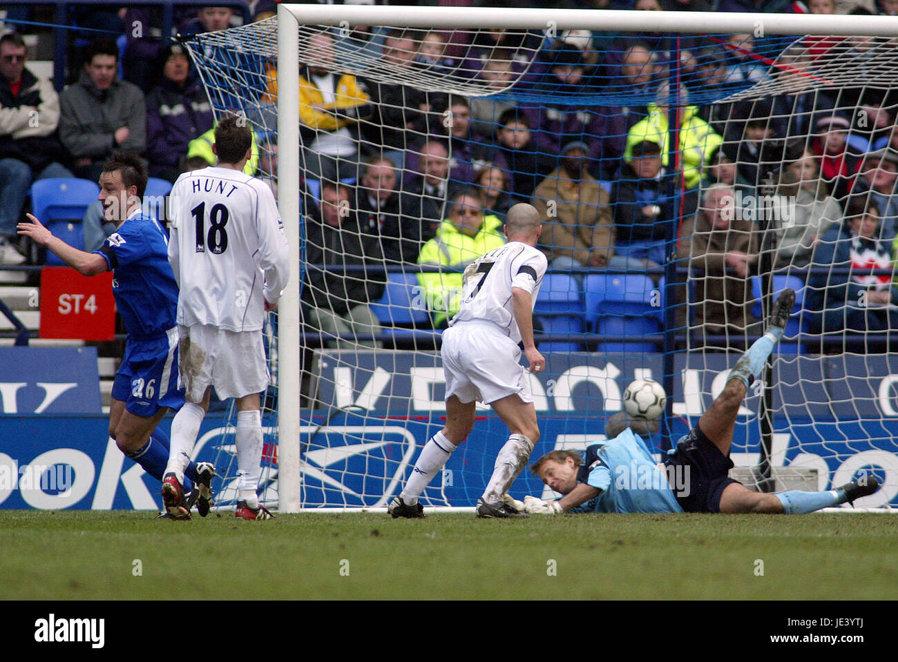 Chelsea 2004 terry hi-res stock photography and images - Alamy