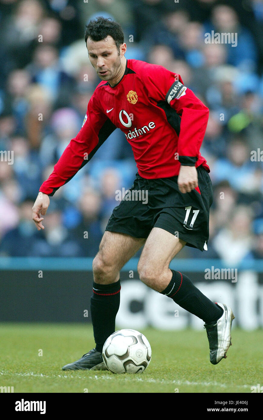 RYAN GIGGS MANCHESTER UNITED FC SPORTS CITY MANCHESTER ENGLAND 14 March ...