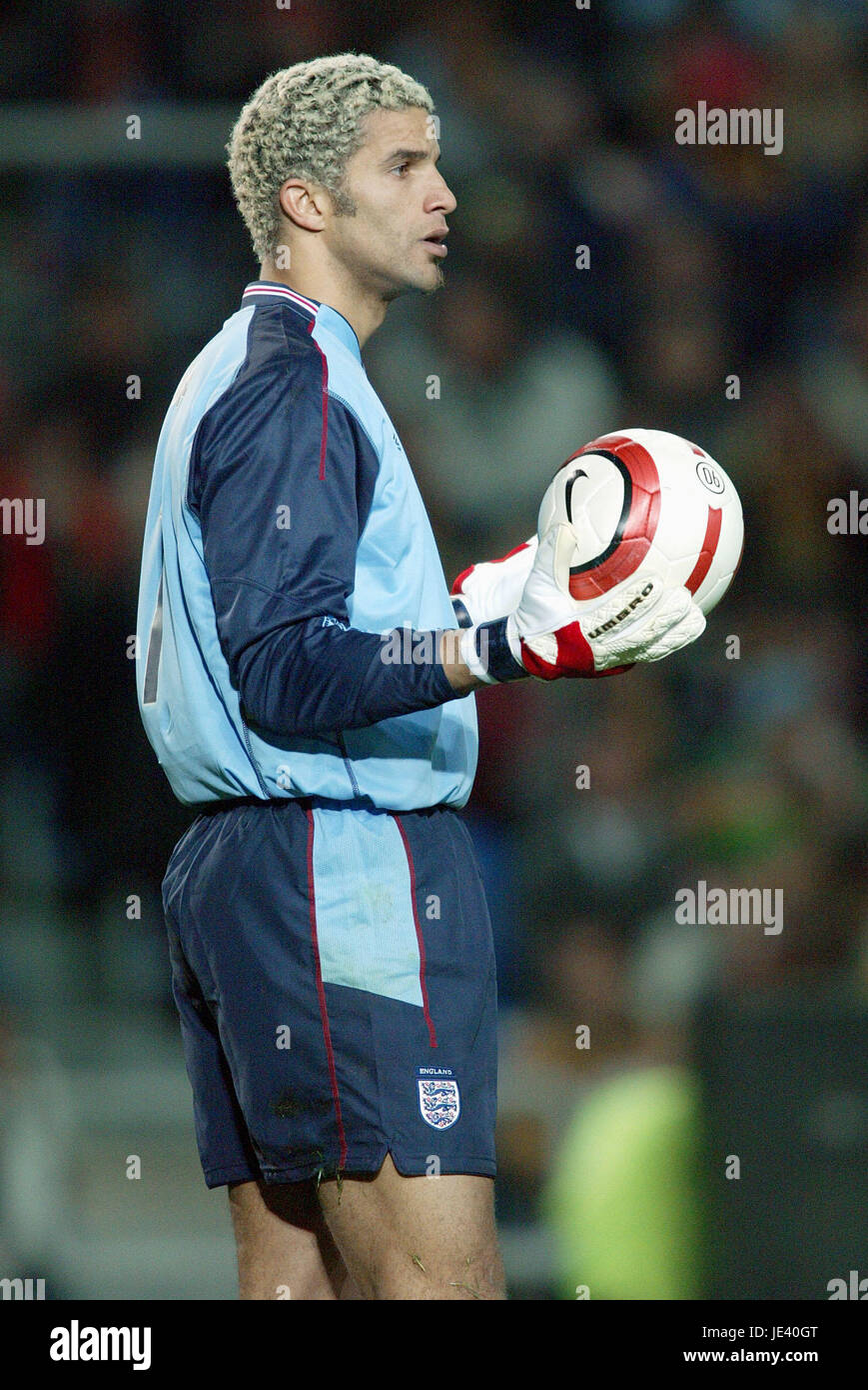 DAVID JAMES ENGLAND & MANCHESTER CITY FC ESTADIO ALGARVE FARO PORTUGAL ...