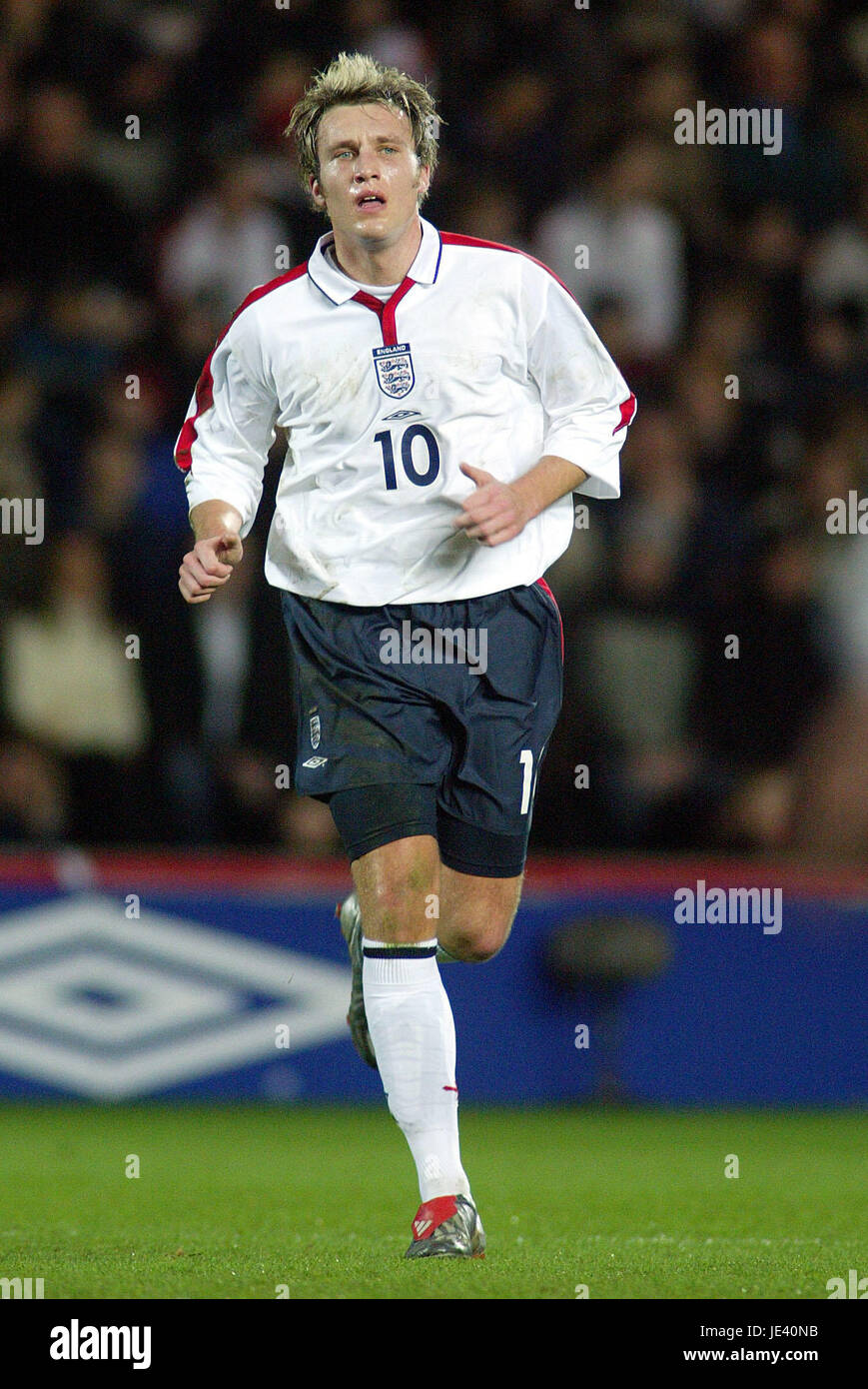 DEAN ASHTON ENGLAND U21 & CREWE ALEXANDRA KC STADIUM HULL ENGLAND 17 ...