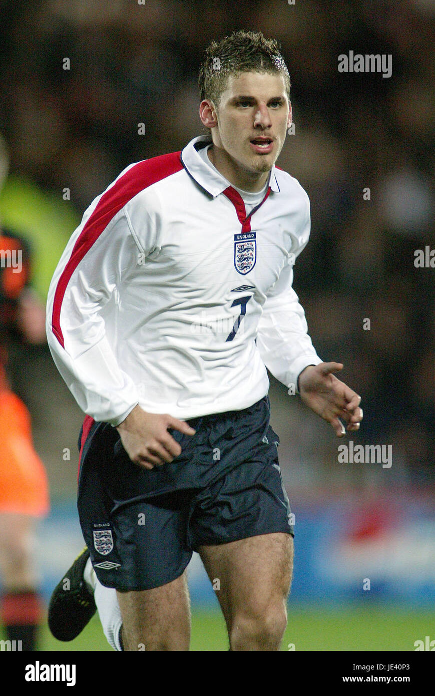 DAVID BENTLEY ENGLAND U21 & ARSENAL FC KC STADIUM HULL ENGLAND 17 ...
