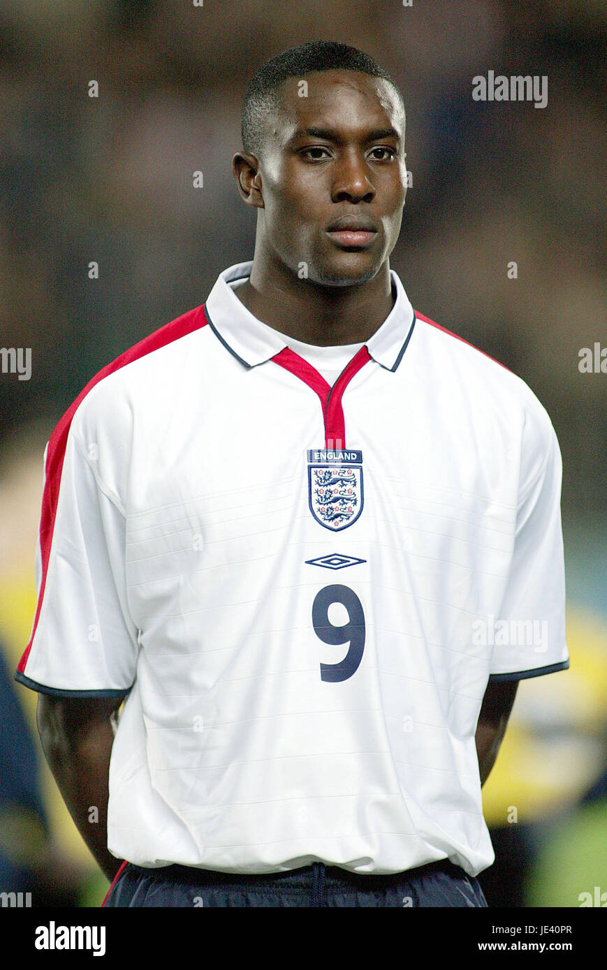 CARLTON COLE ENGLAND U21 & CHELSEA FC KC STADIUM HULL ENGLAND 17 ...