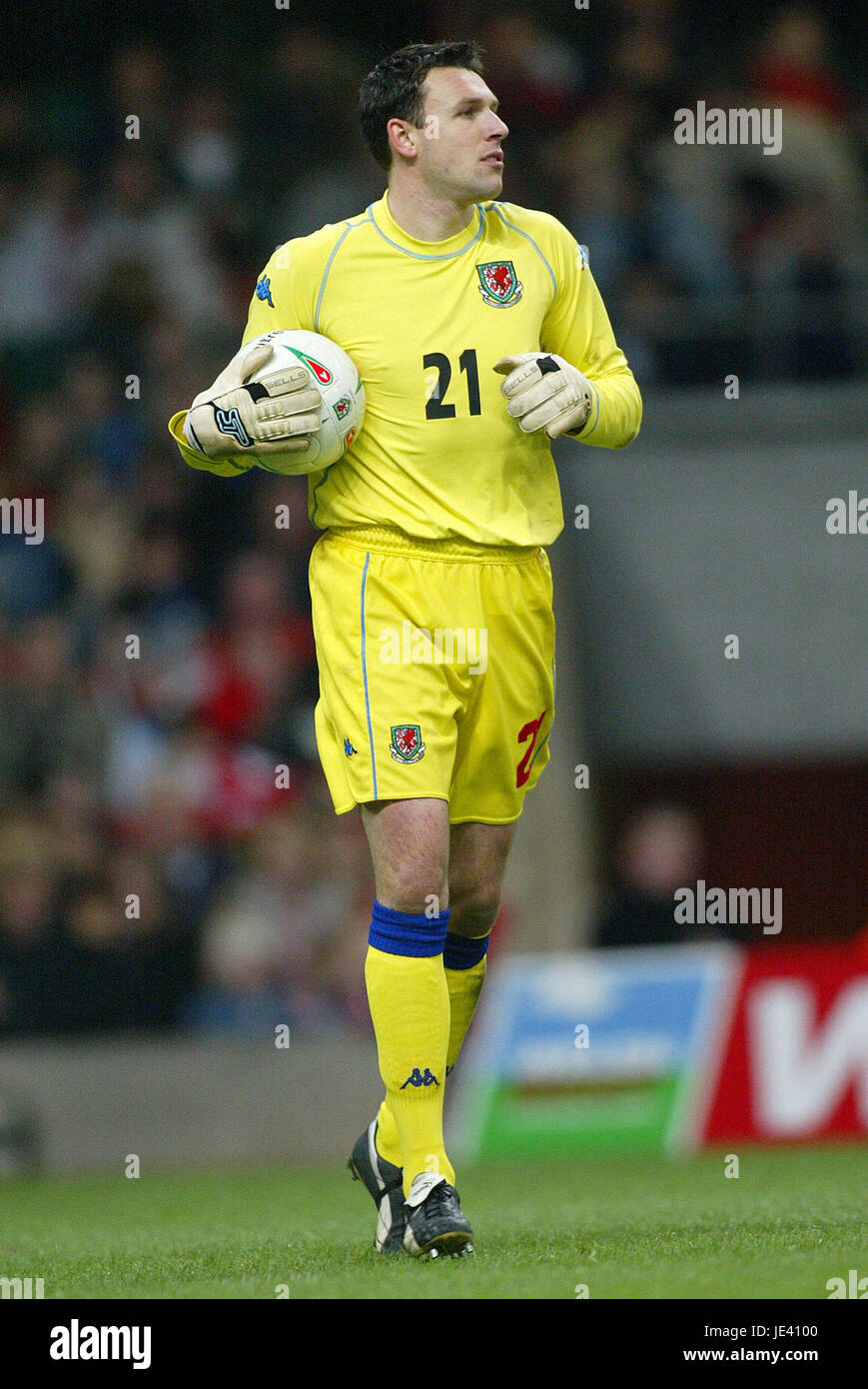DARREN WARD WALES & NOTTINGHAM FOREST FC MILLENIUM STADIUM CARDIFF ...