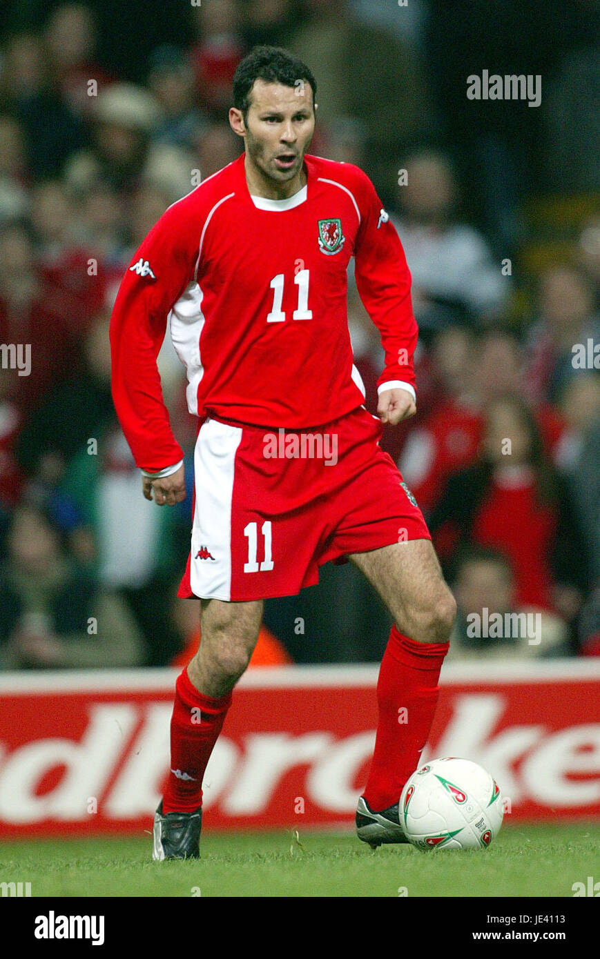 RYAN GIGGS WALES & MANCHESTER UNITED FC MILLENIUM STADIUM CARDIFF WALES ...
