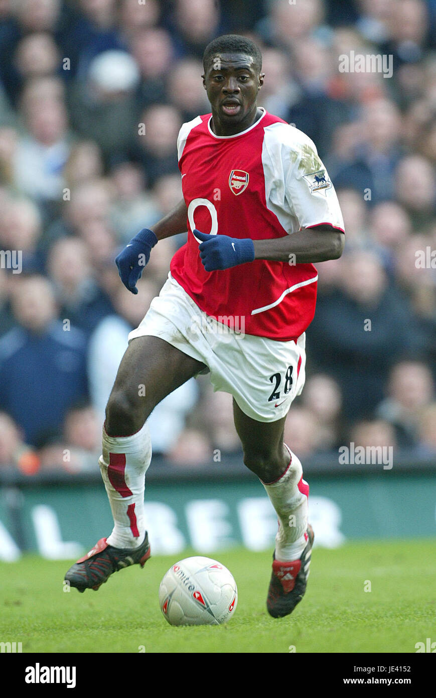 Kolo toure arsenal 2004 hi-res stock photography and images - Alamy