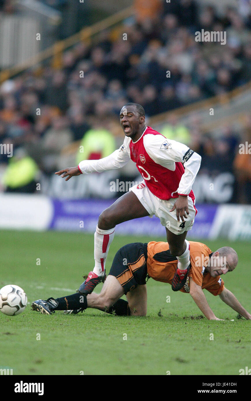 ALEX RAE & PATRICK VIEIRA WOLVES V ARSENAL MOLINEUX WOLVERHAMPTON ...