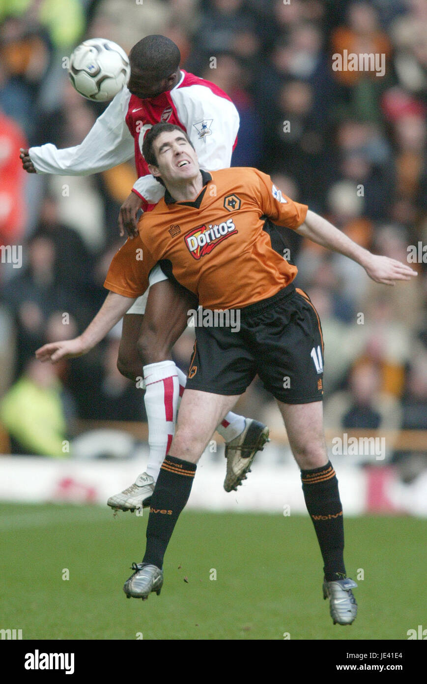 MARK KENNEDY & LAUREN WOLVES V ARSENAL MOLINEUX WOLVERHAMPTON ENGLAND ...