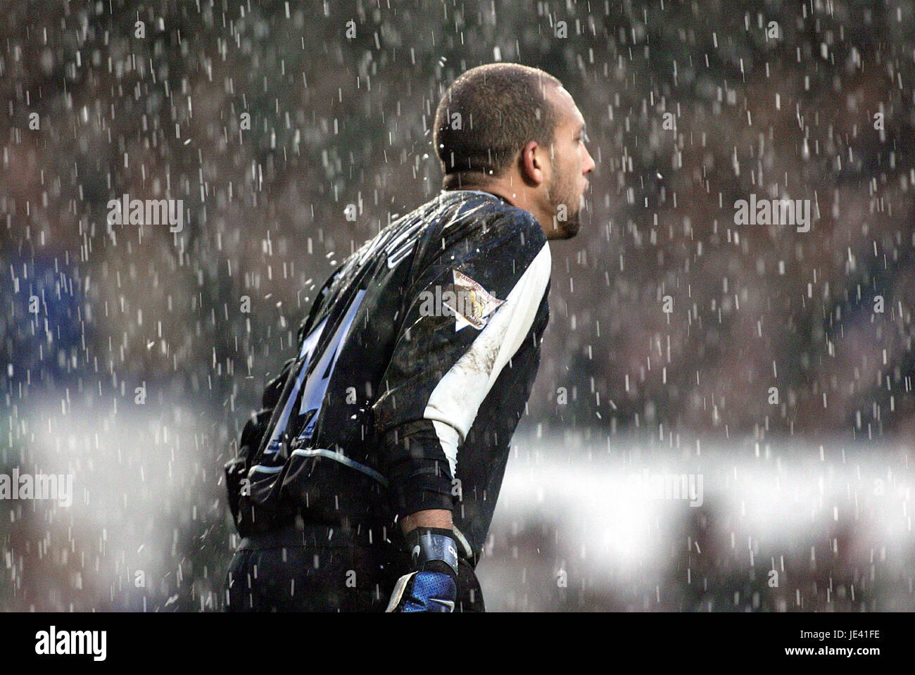 TIM HOWARD MANCHESTER UNITED FC GOODISON PARK LIVERPOOL ENGLAND 07 ...