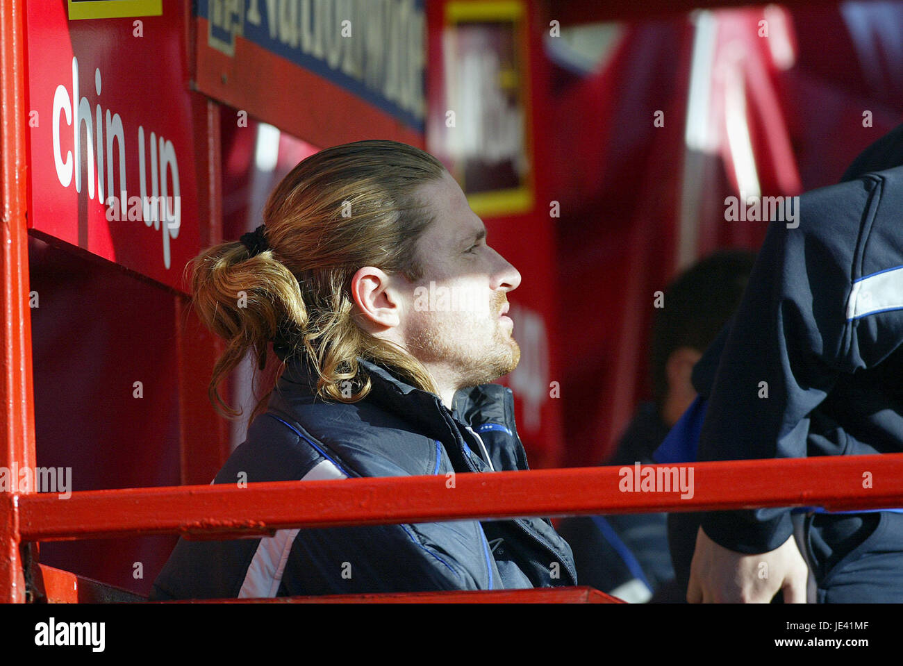 EMMANUEL PETIT CHELSEA FC MCCAINS STADIUM SCARBOROUGH ENGLAND 24 ...