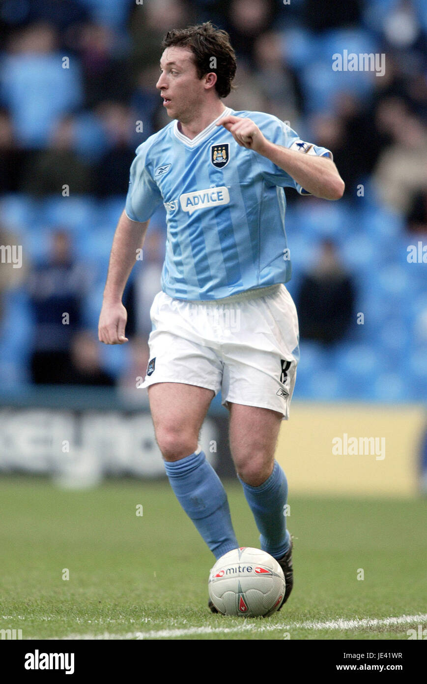 ROBBIE FOWLER MANCHESTER CITY FC CITY OF MANCHESTER STADIUM MANCHESTER ...
