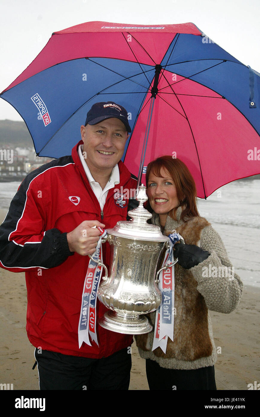 Beach football scarborough hi-res stock photography and images - Alamy