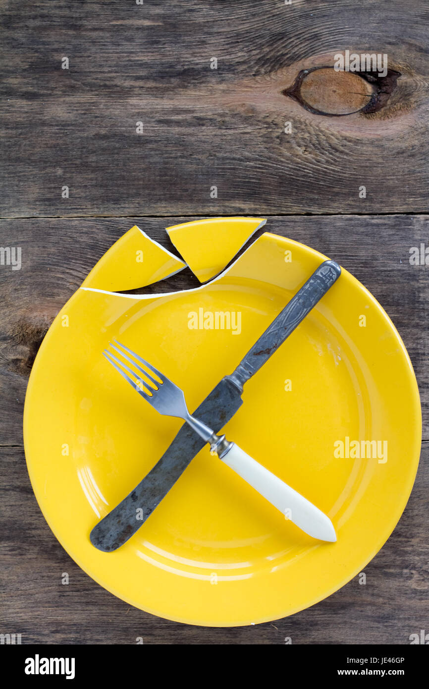 Old broken fork hi-res stock photography and images - Alamy