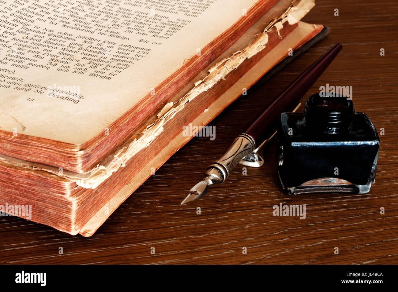 Old story book hi-res stock photography and images - Alamy