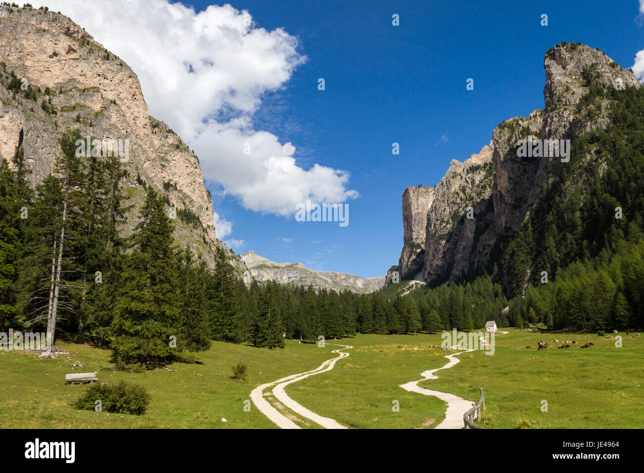 Vallunga valley hi-res stock photography and images - Alamy