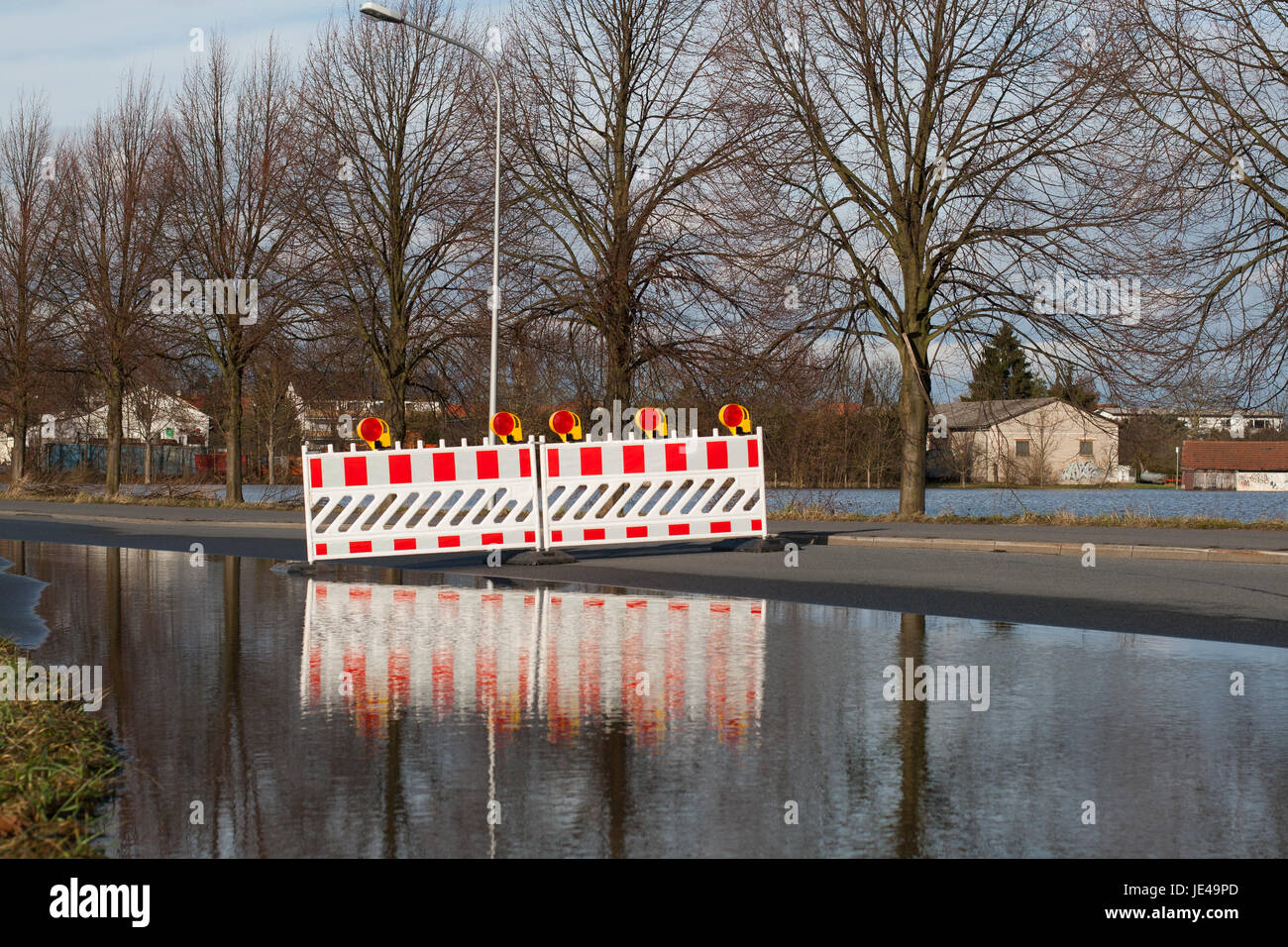Flood traffic light hi-res stock photography and images - Alamy