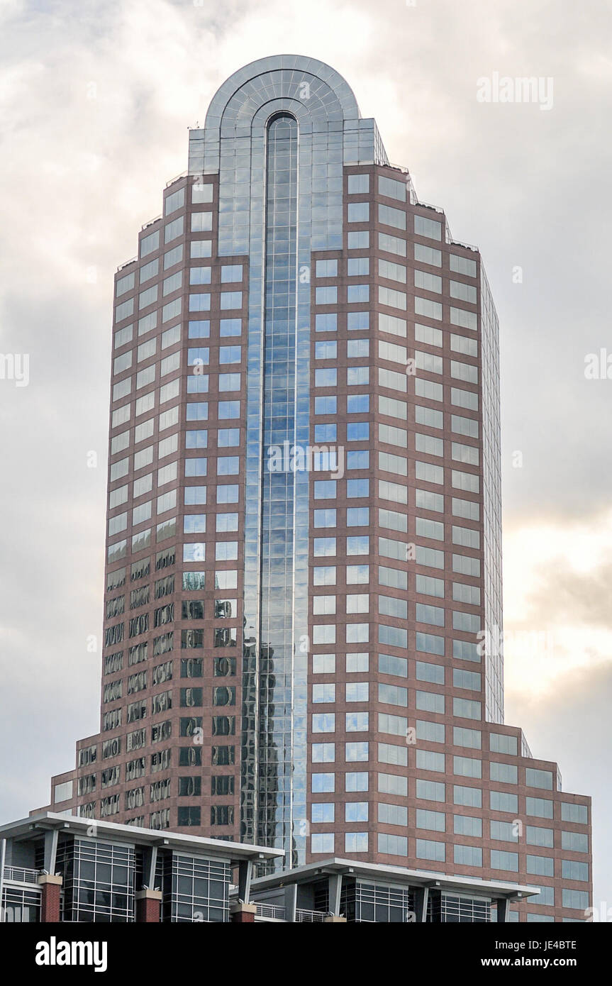 Charlotte office towers hi-res stock photography and images - Alamy