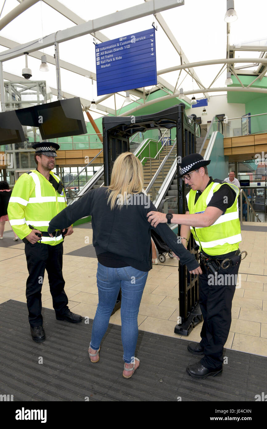 Body scanner hi-res stock photography and images - Alamy