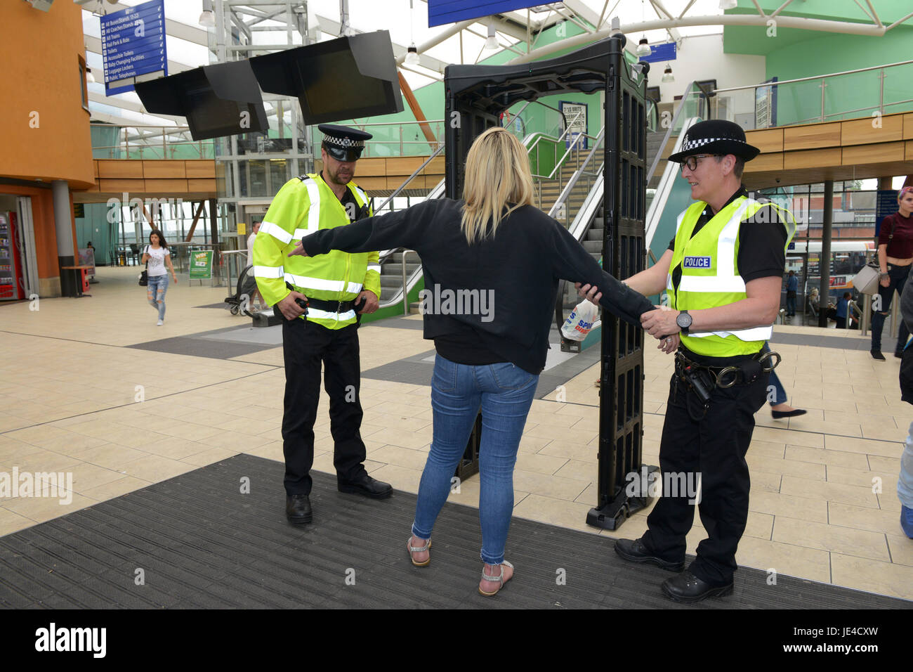 Body scanner hi-res stock photography and images - Alamy