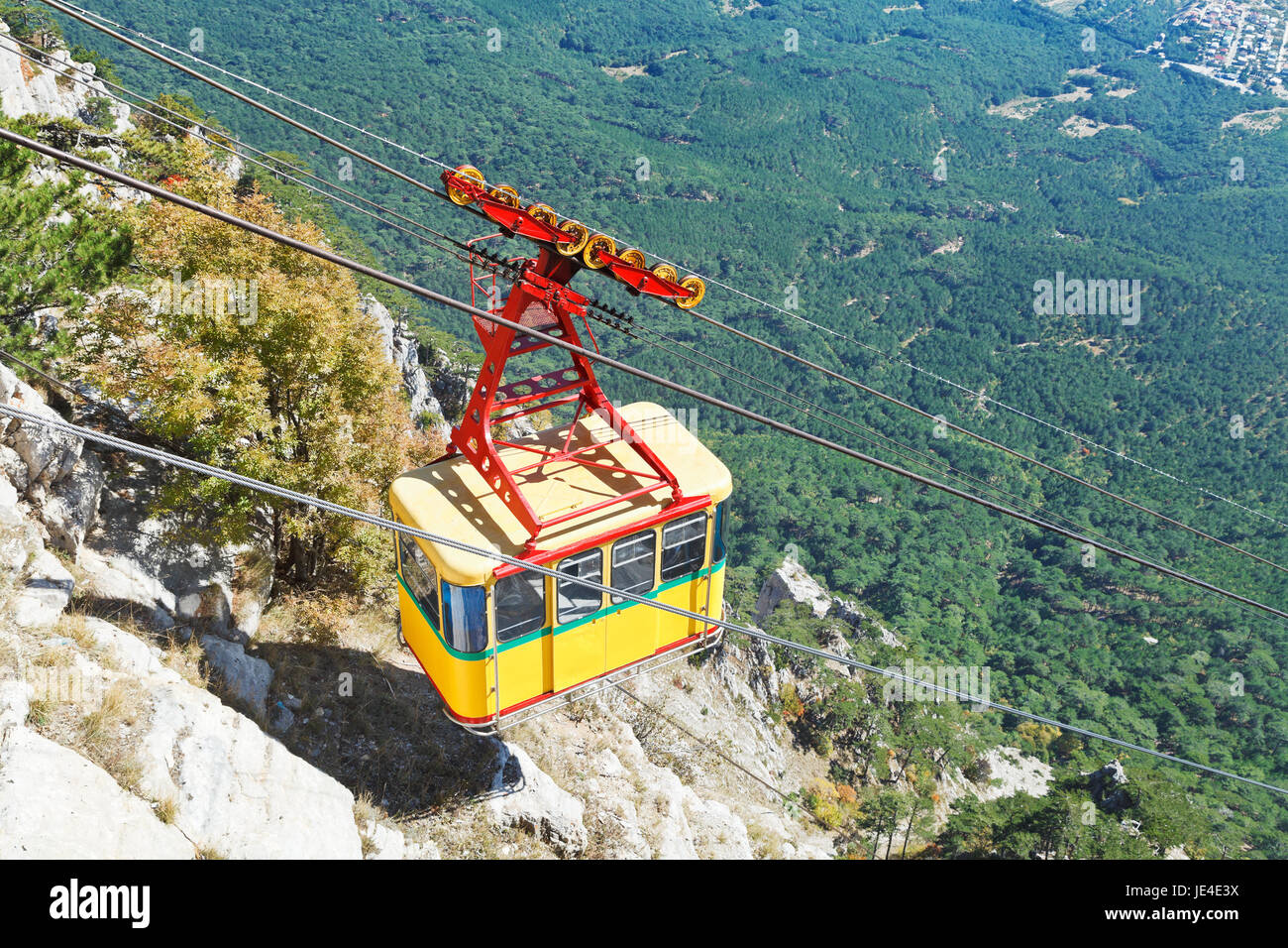 Cableway Miskhor - Ai-Petri - passenger ropeway in Crimea Stock Photo ...