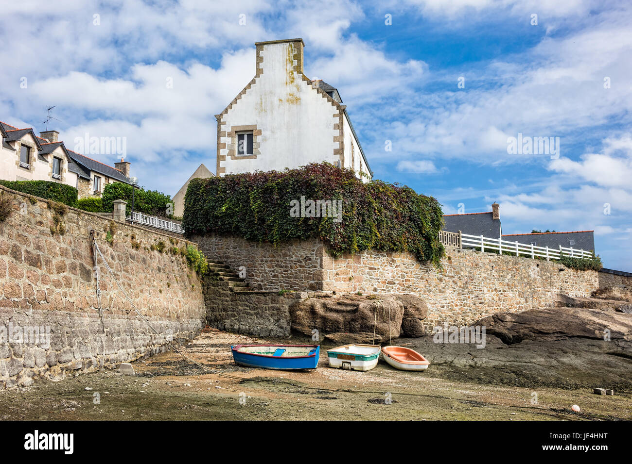 Stadt in der bretagne hi-res stock photography and images - Alamy