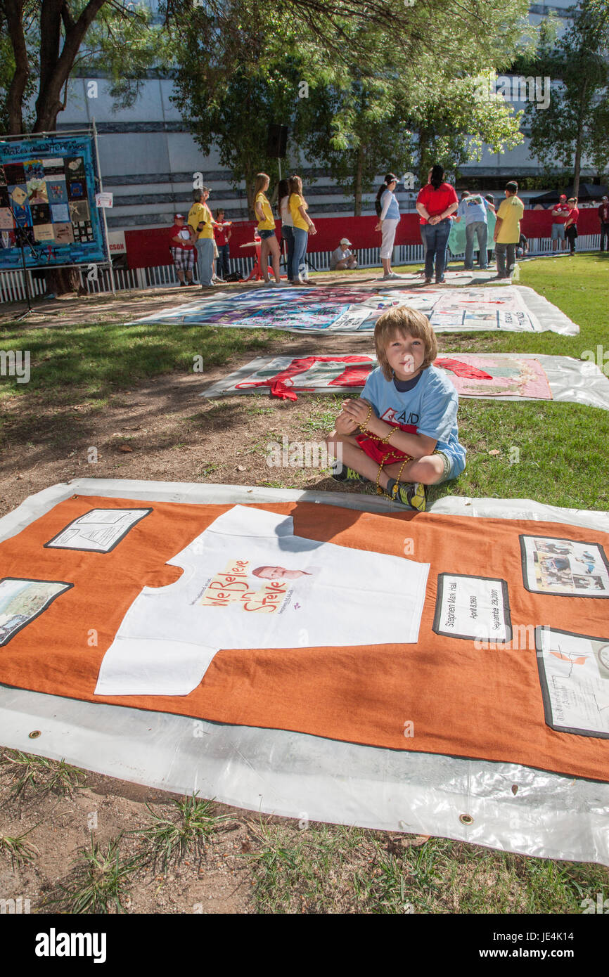 Aids quilt hi-res stock photography and images - Alamy