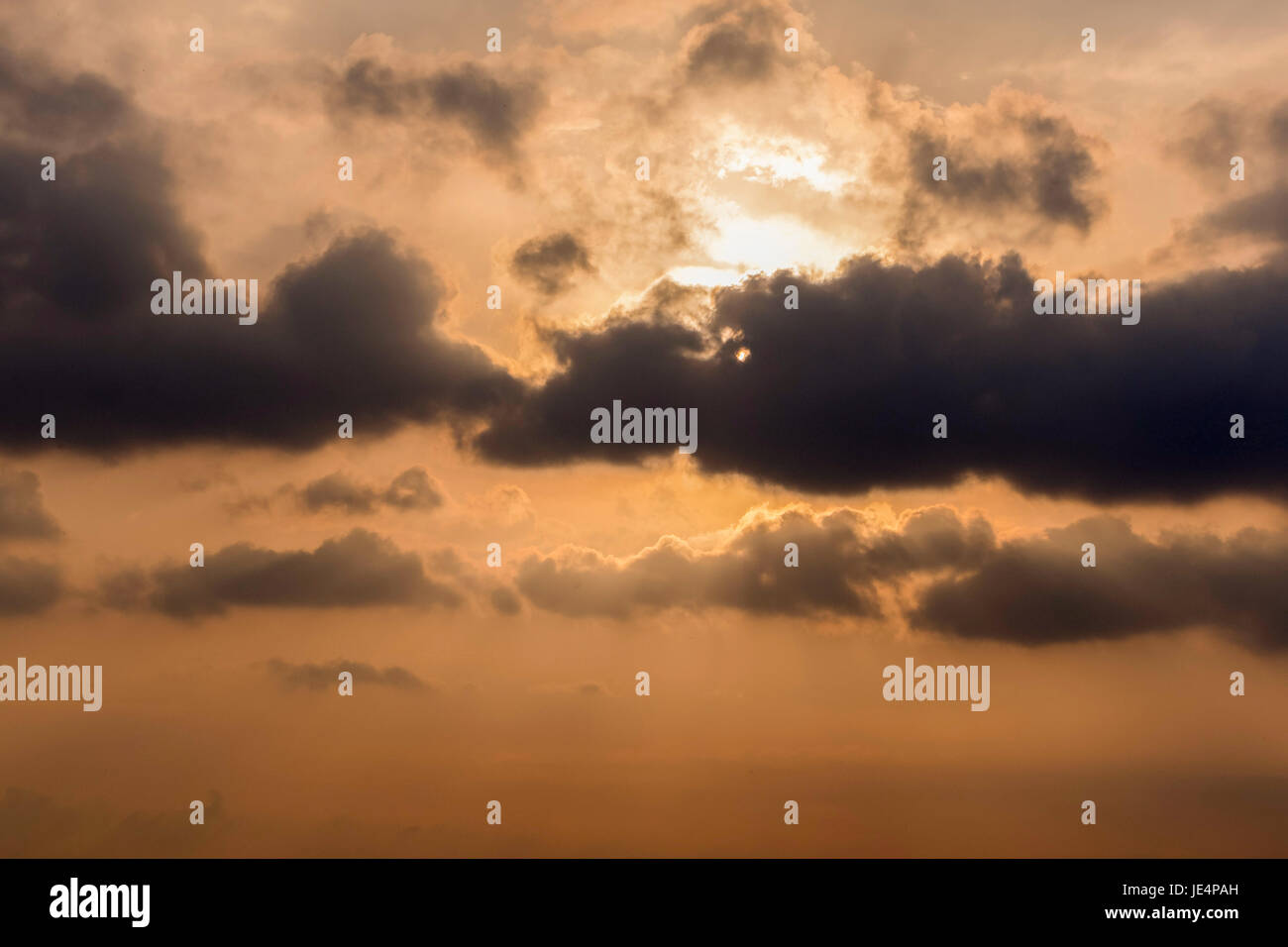 Angry clouds hi-res stock photography and images - Alamy