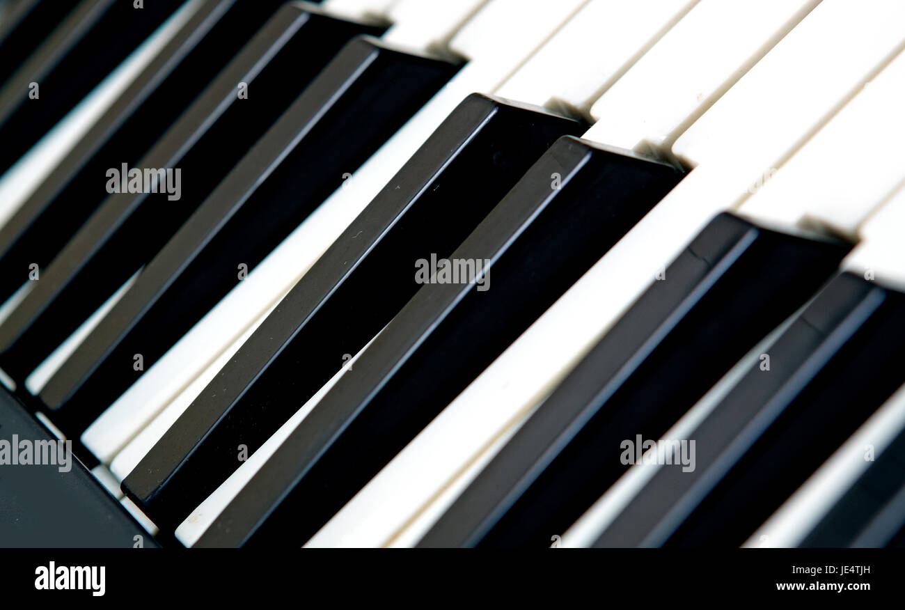 piano keyboard close up Stock Photo - Alamy