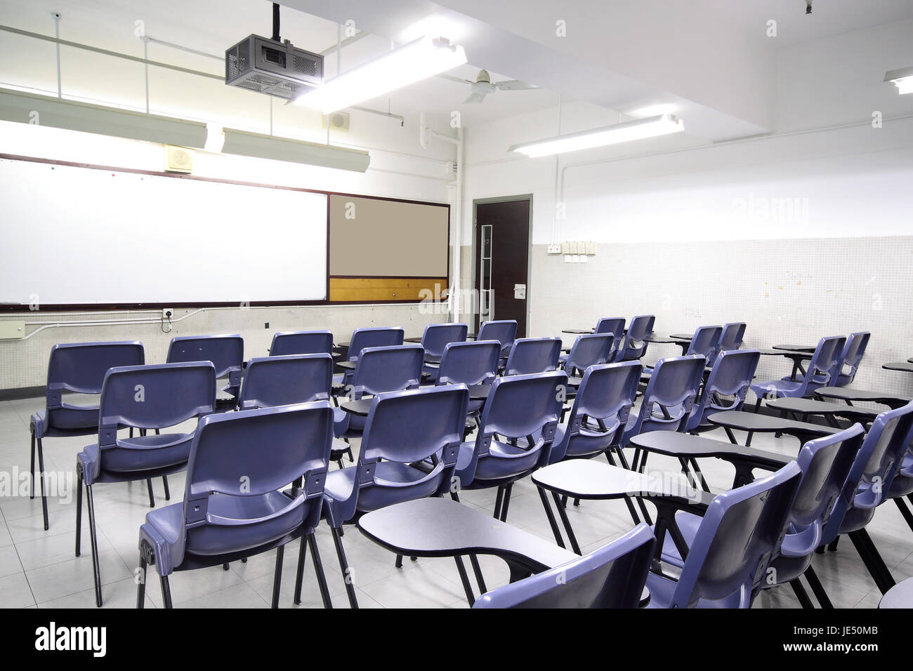 empty classroom with chair and board Stock Photo - Alamy