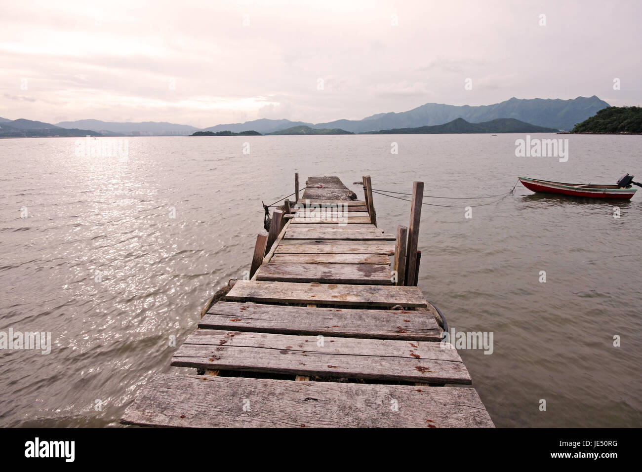 old jetty walkway pier the the lake Stock Photo - Alamy