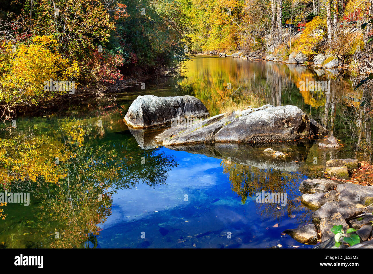 Fall Colors Orange Blue Reflection Wenatchee River Reflections Stevens ...