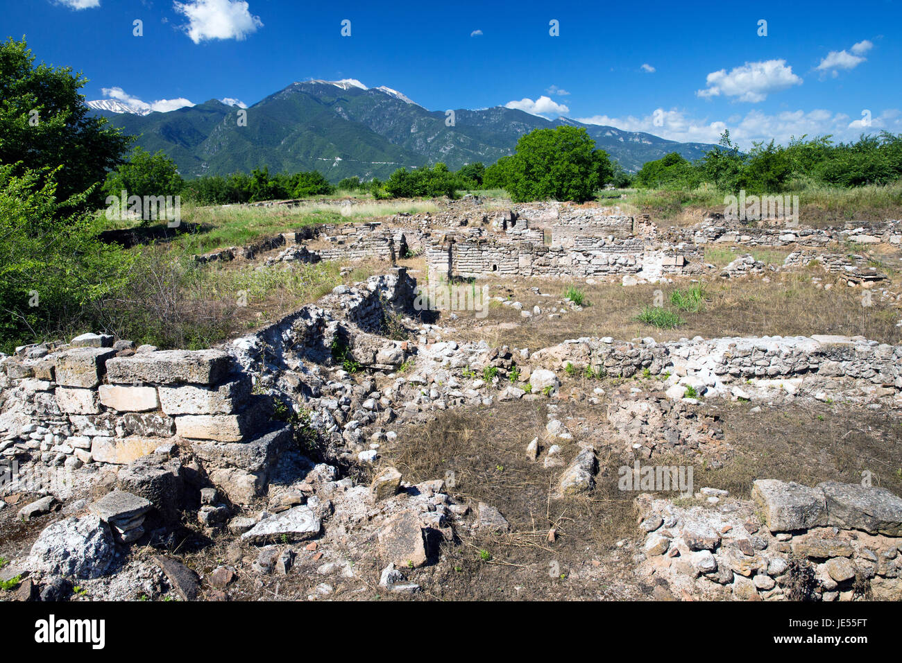 Statue in dion greece hi-res stock photography and images - Alamy