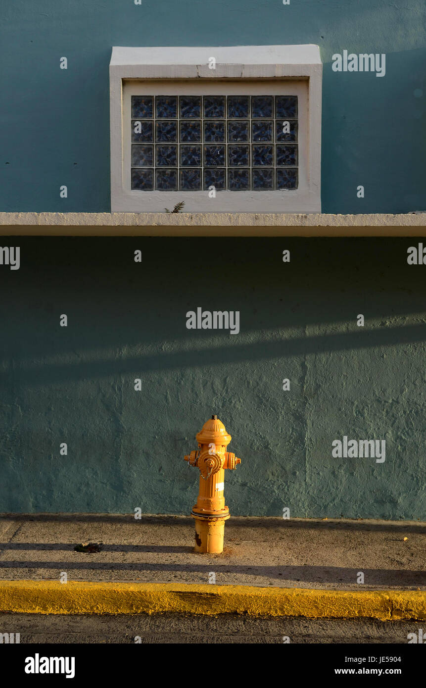 A fire hydrant on a Guayama, Puerto Rico street Stock Photo - Alamy