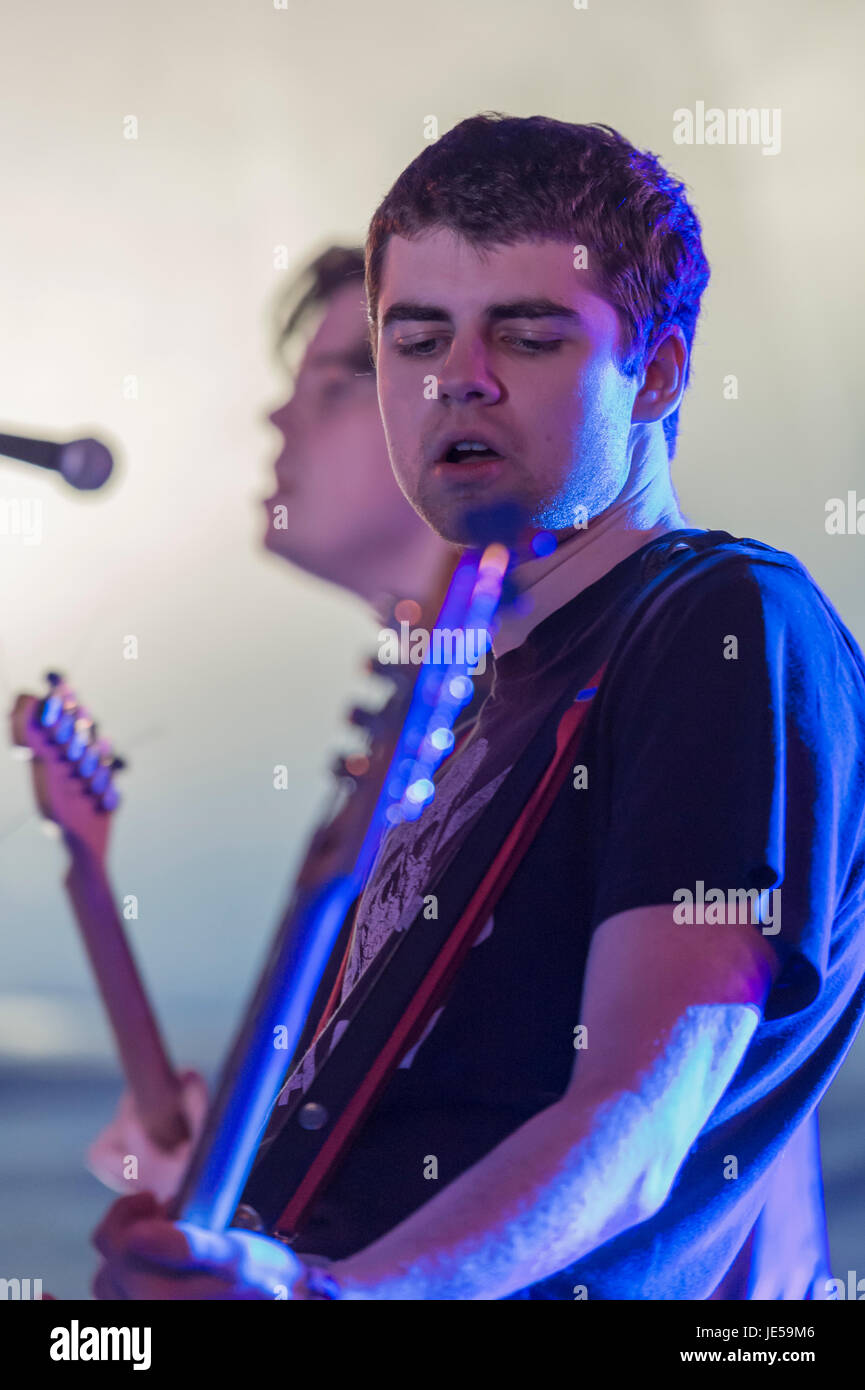 Baby strange concert hi-res stock photography and images - Alamy