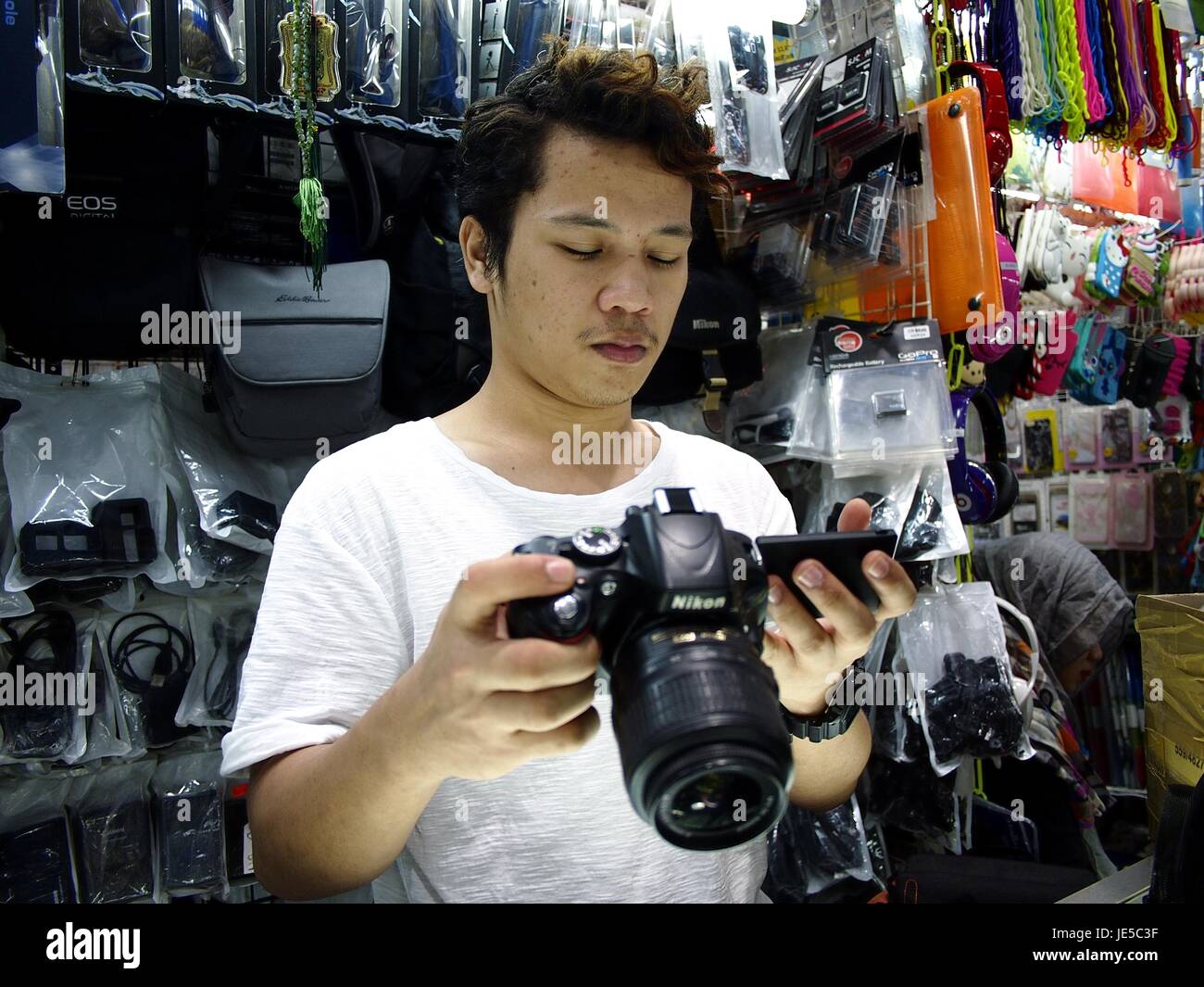 Greenhills manila hi-res stock photography and images - Alamy