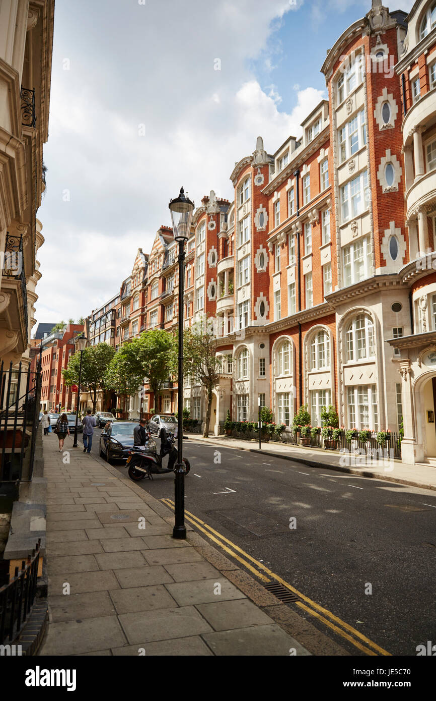 Basil street hi-res stock photography and images - Alamy