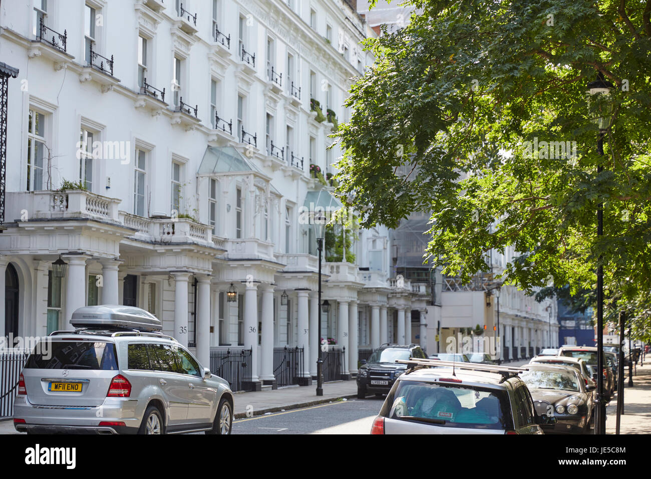 Cadogan Place, London, UK Stock Photo - Alamy