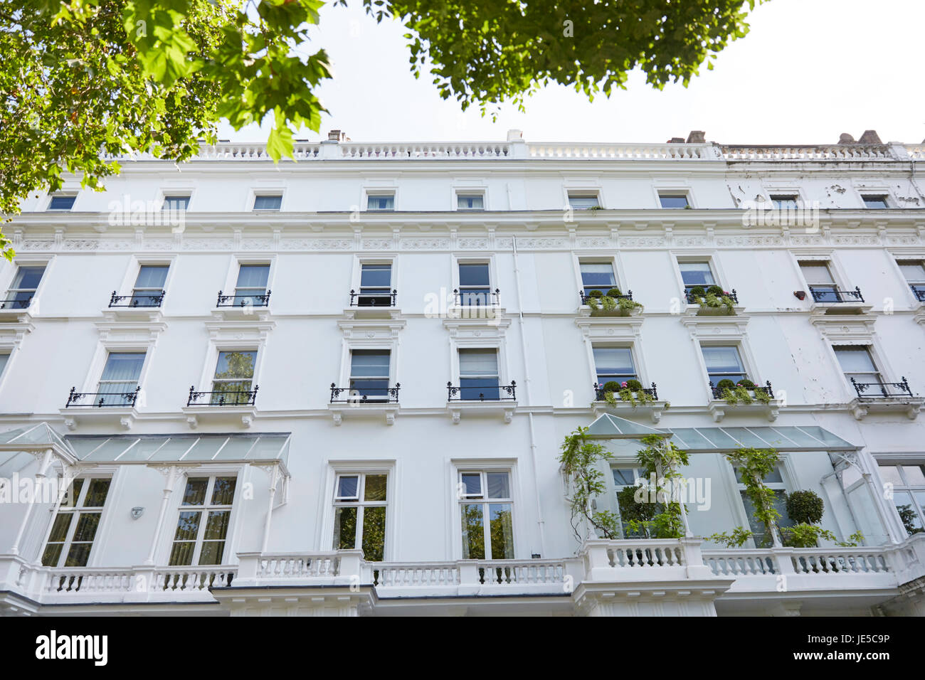 Cadogan Place, London, UK Stock Photo - Alamy