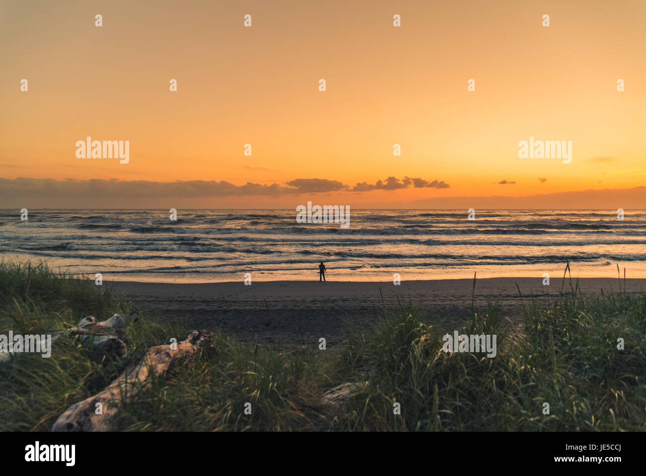 Outdoors horizon hi-res stock photography and images - Alamy