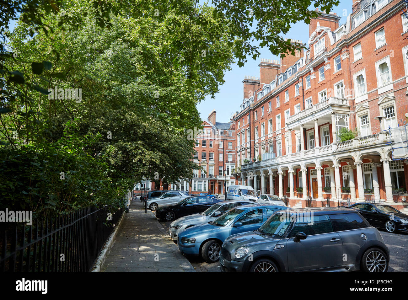 Cadogan Square, London, UK Stock Photo - Alamy