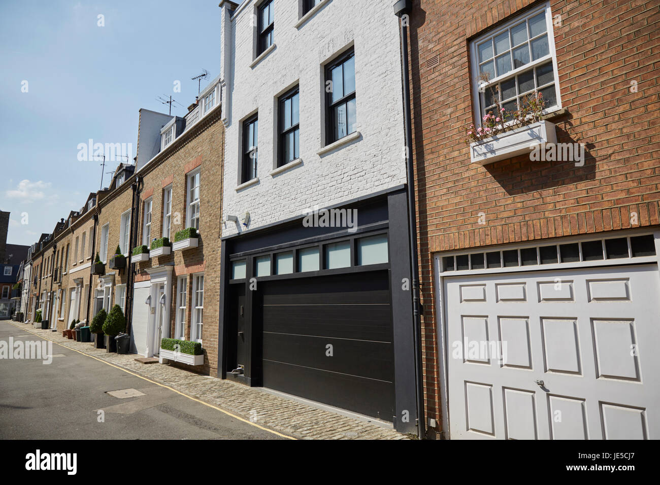 Clabon mews hi-res stock photography and images - Alamy