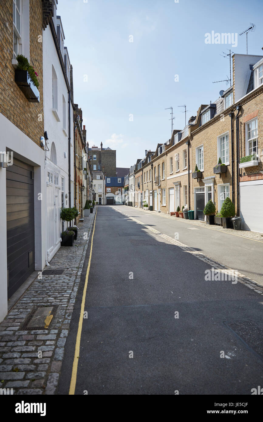 Clabon Mews, London, UK Stock Photo - Alamy