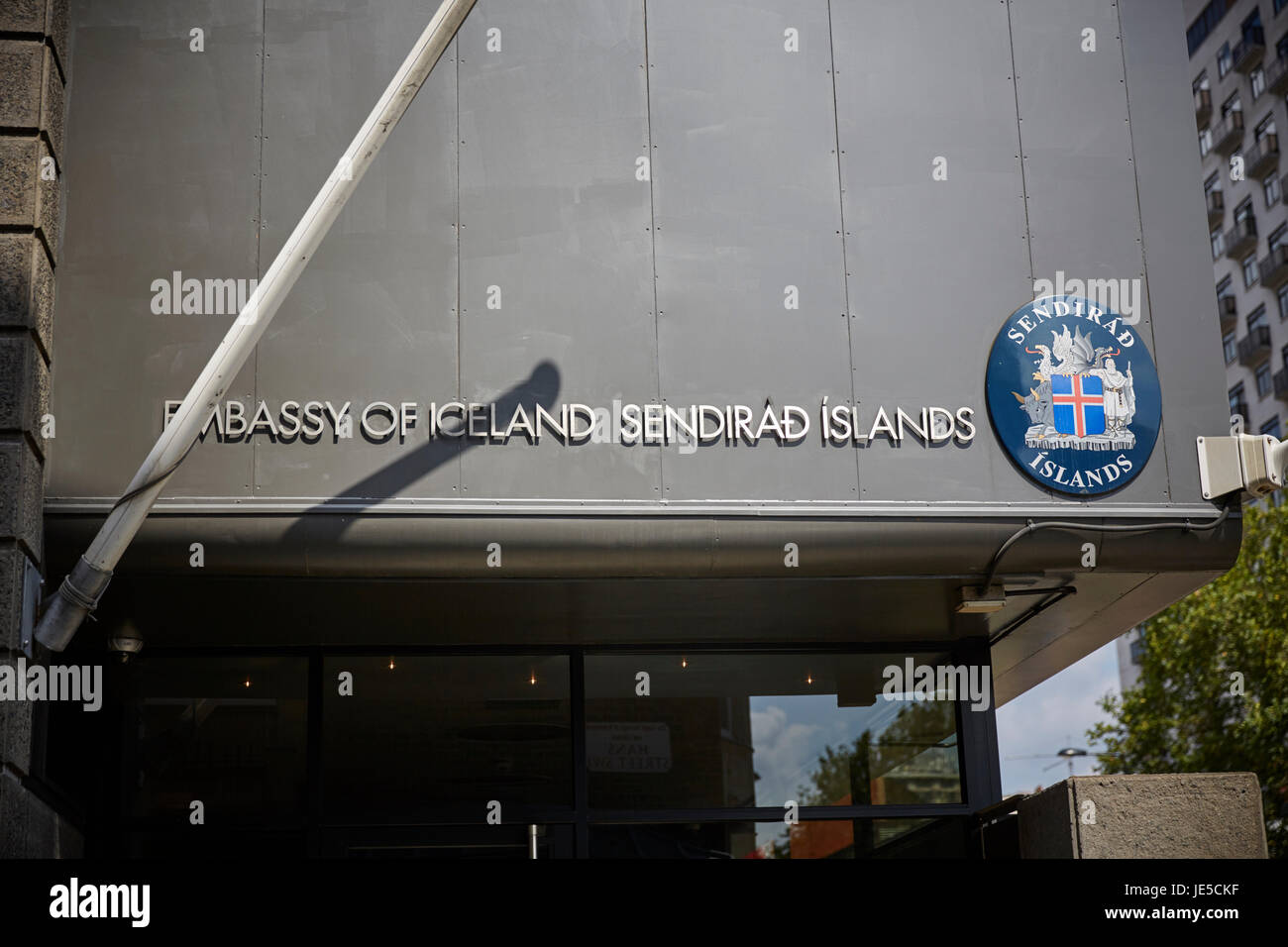 Iceland embassy london hi-res stock photography and images - Alamy