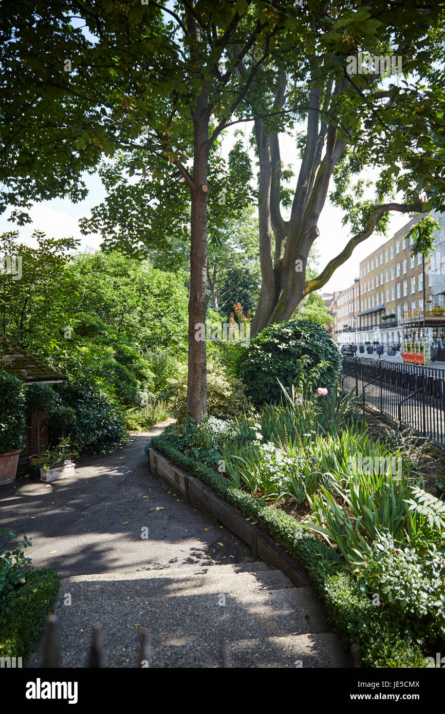 Cadogan Place, London, UK Stock Photo - Alamy