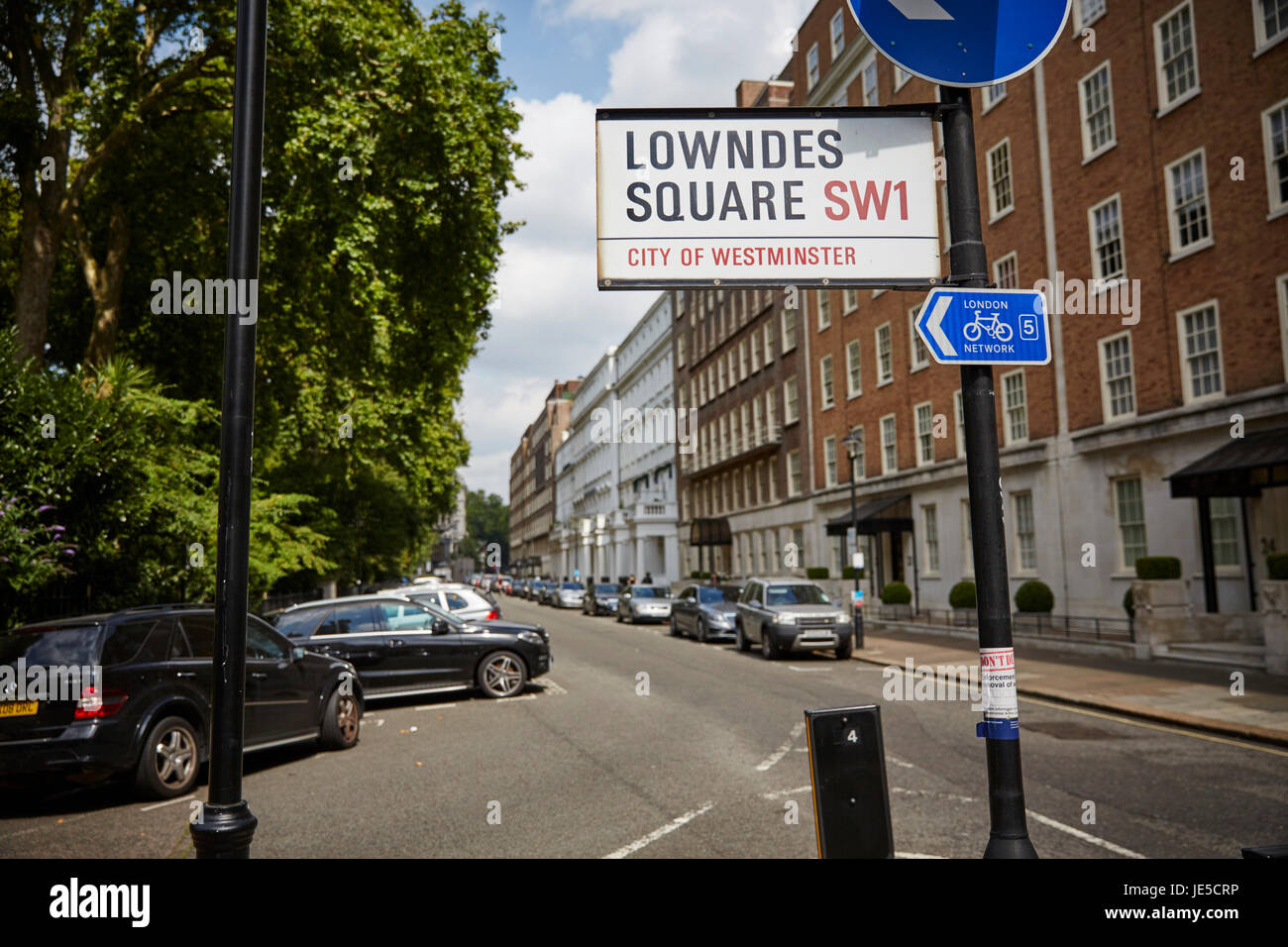 Lowndes Square, London, UK Stock Photo - Alamy