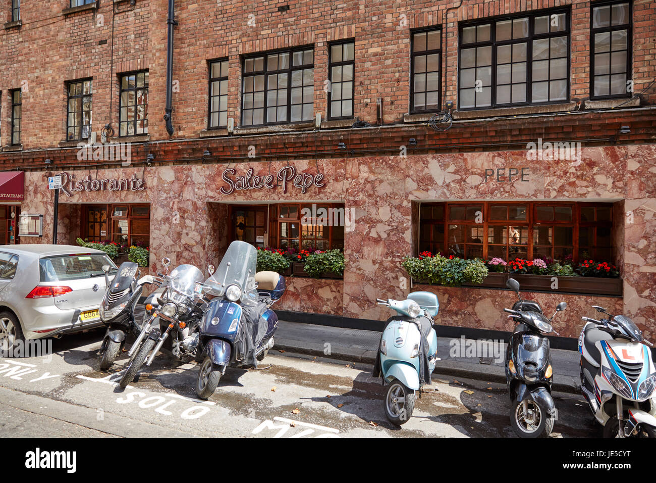 Pepe london hi-res stock photography and images - Alamy