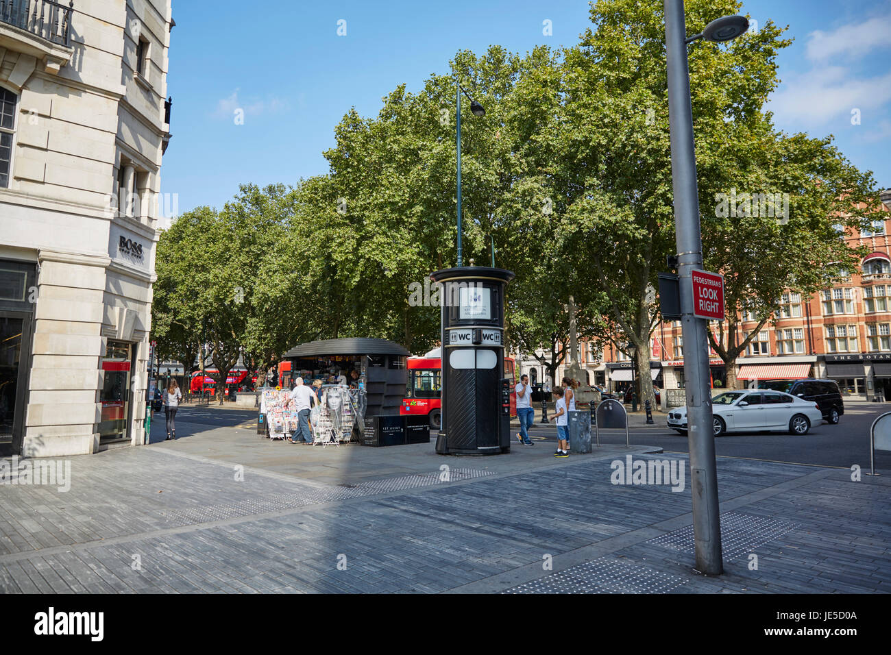 Sloane Square, London, UK Stock Photo - Alamy