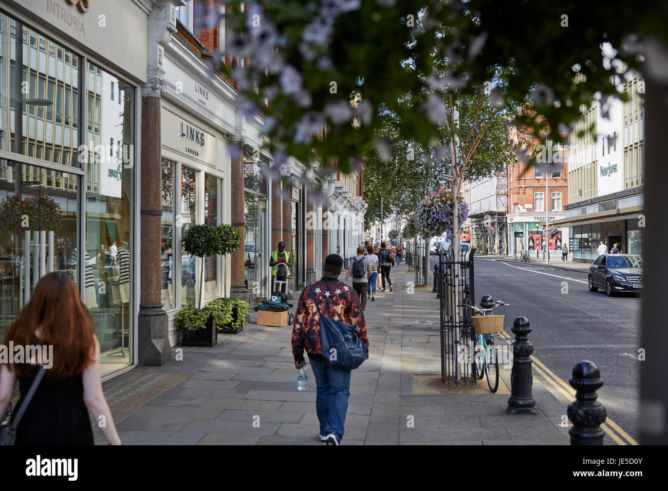 Sloane Square, London, UK Stock Photo - Alamy